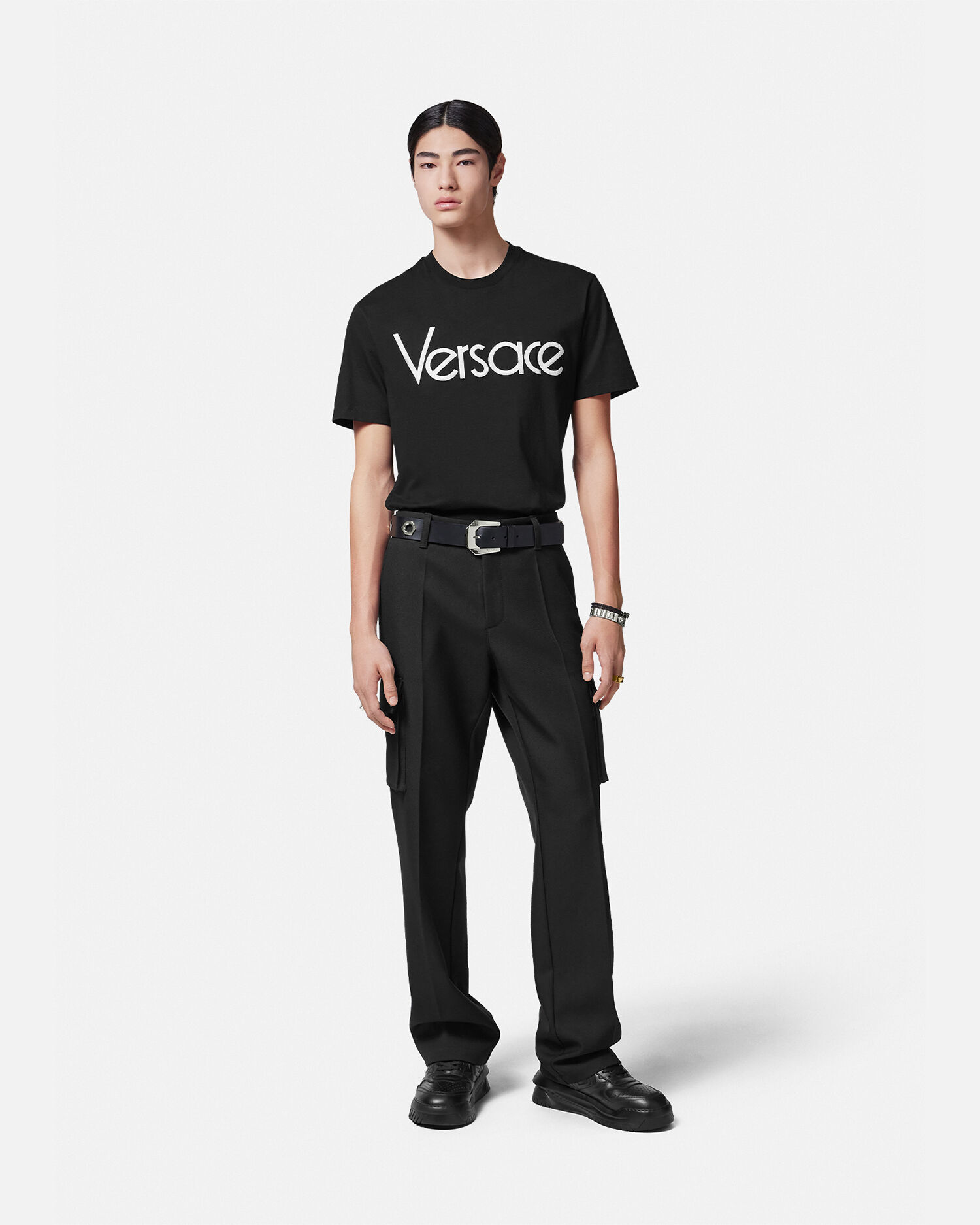 1978 リエディション ロゴ Tシャツ ブラック | VERSACE JP 1978 リエディション ロゴ Tシャツ ブラック | VERSACE JP